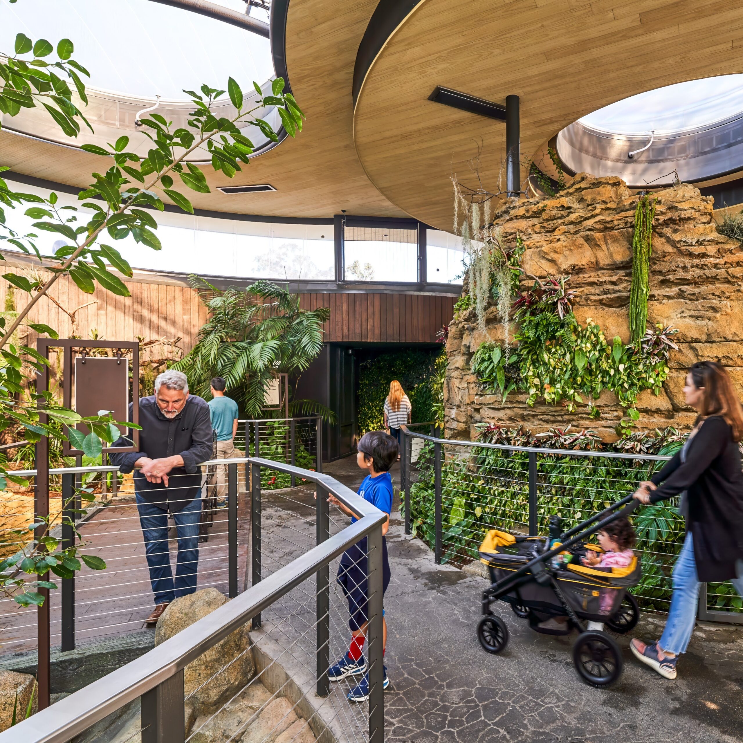 San Diego Zoo, William E. Cole Family Hummingbird Habitat • HGW ...